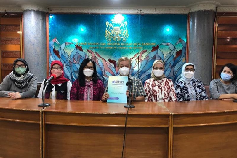 Sertifikasi Kompetensi ISI JABAR Oleh LSP AP Indonesia Isibandung sertifikasi-kompetensi-isi-jabar-oleh-lsp-ap-indonesia-isibandung
